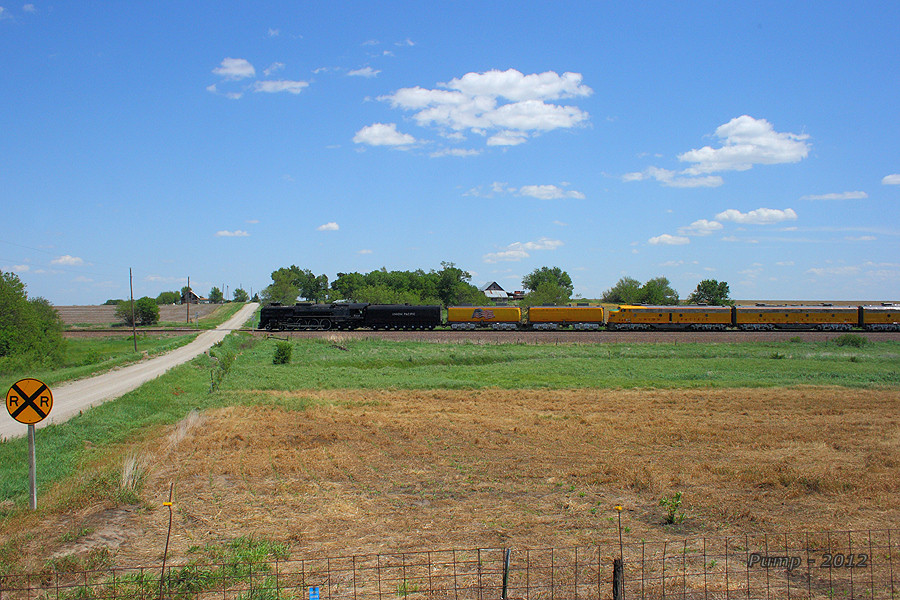 Northbound UP 844 – UP E9s and the UP 150 Express Train